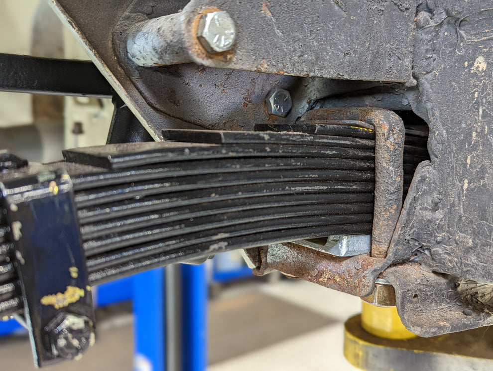 Rear 1/4 Elliptical Leaf Spring Kit (complete with U-bolts & Shims ...